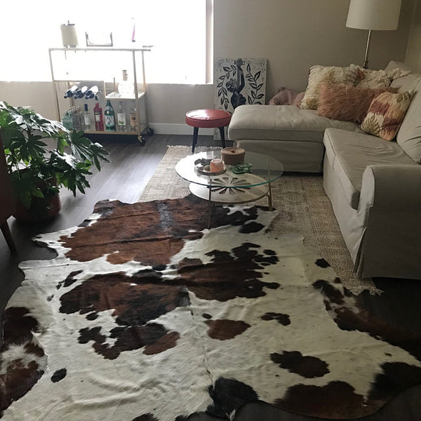 How to clean a cowhide rug or calfkin rug!! – Primeland Cowhides USA